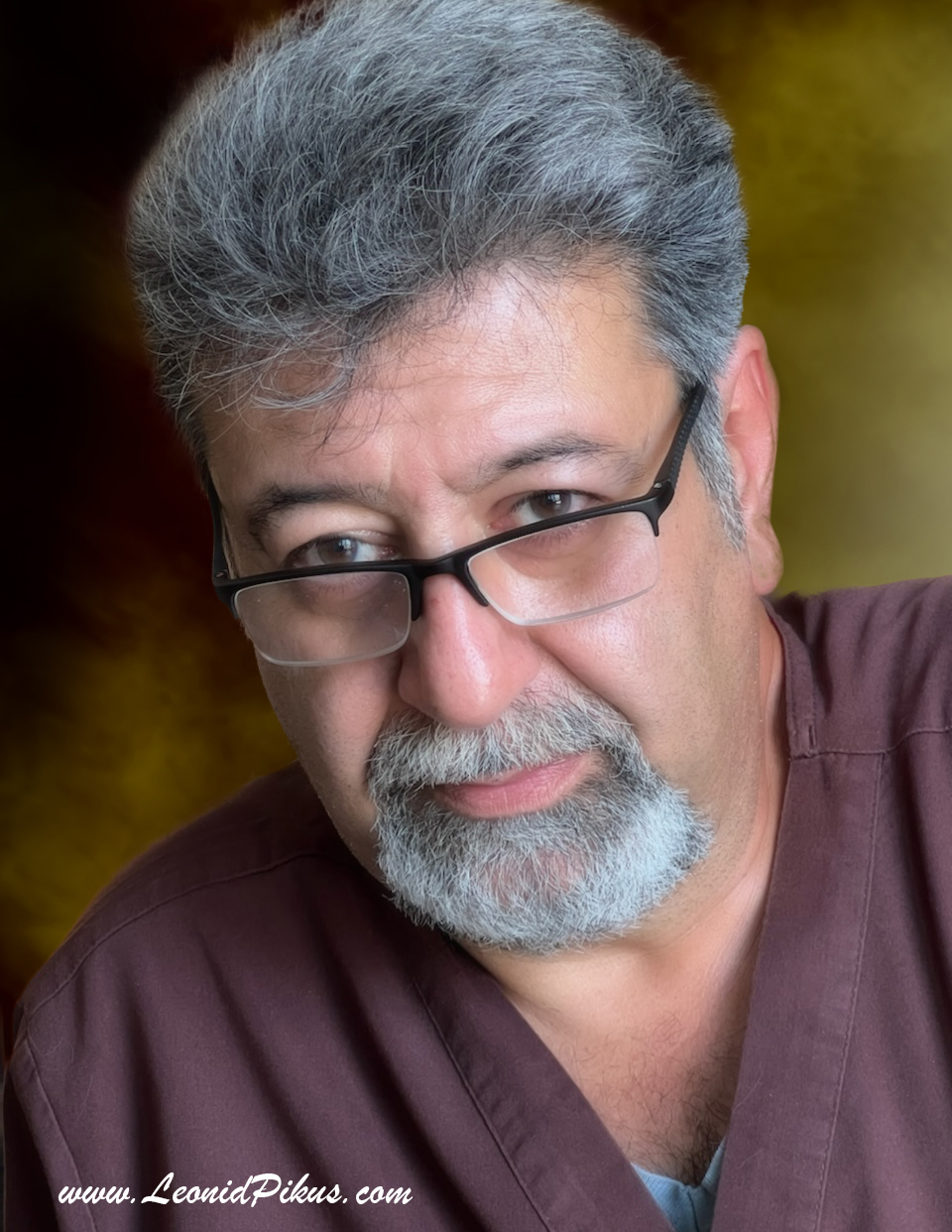 AMIR BEHZAD - Registered Nurse since 1994. San Diego 2022 / Снято ...