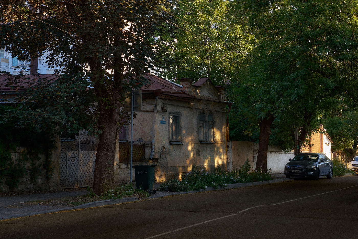 мой городок / все началось весной, хотелось сделать город не глазами ...